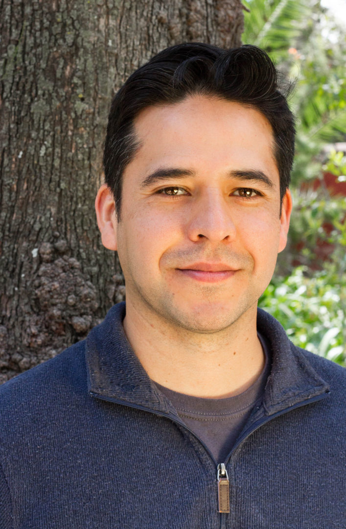 About – Duncan Tonatiuh- Images And Stories, Imágenes e Historias